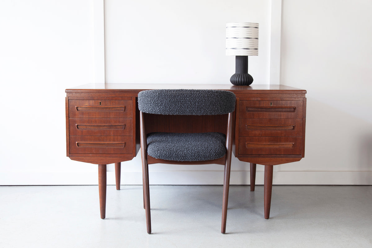 Handsome Executive Desk – House of Mobel