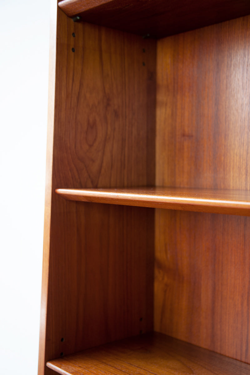 Tall Teak Bookcase – House of Mobel